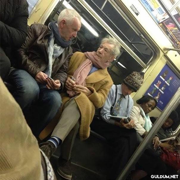 kanka beşinci günün mesai bitimi gayrettepe metro istasyonuna bakın ...